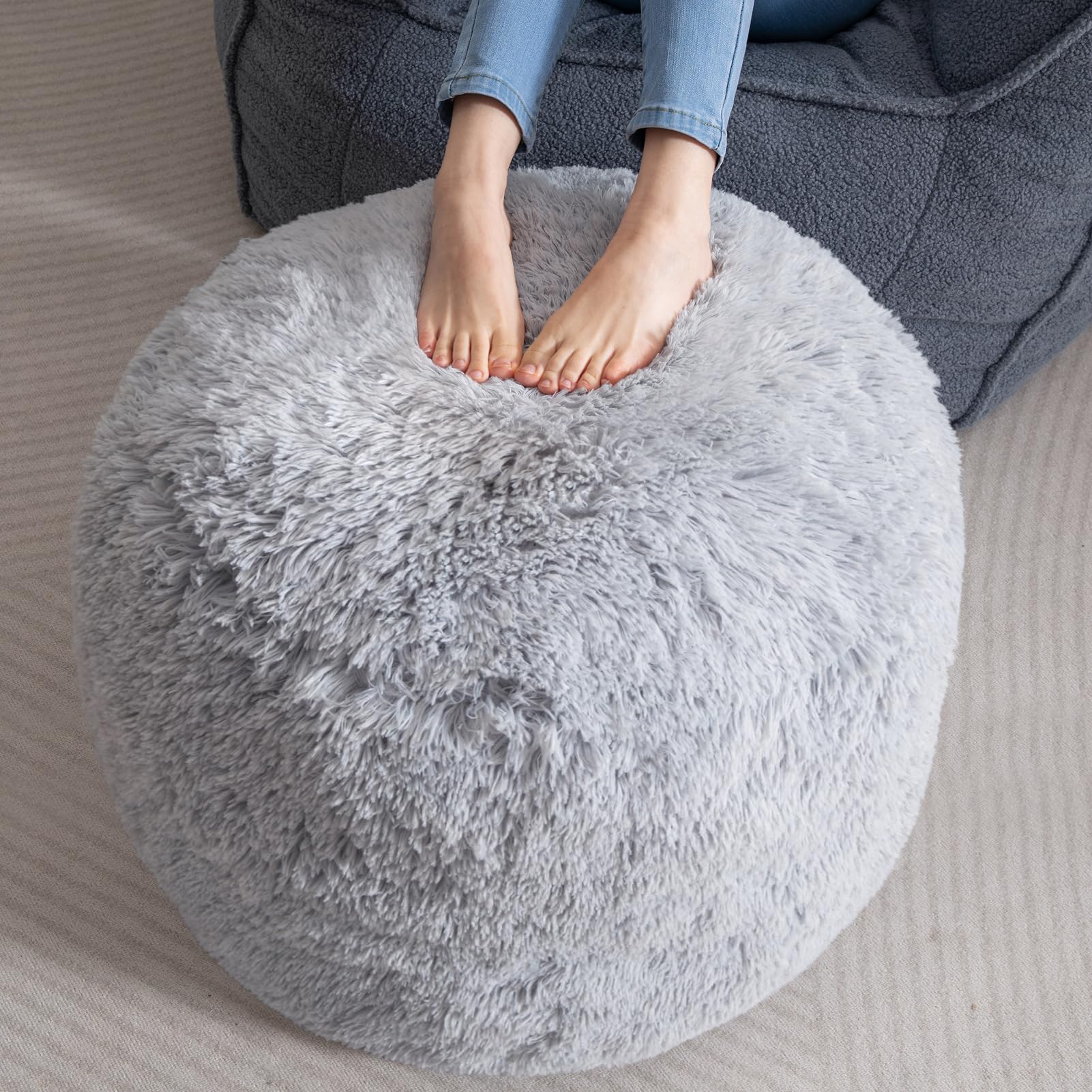 HIGOGOGO Round Stuffed Pouf Ottoman, Long Faux Fur Poufs with Foam ...