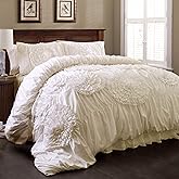 Amazon.com: Lush Decor Serena Comforter Set, 3 Piece Set, Full/ Queen ...