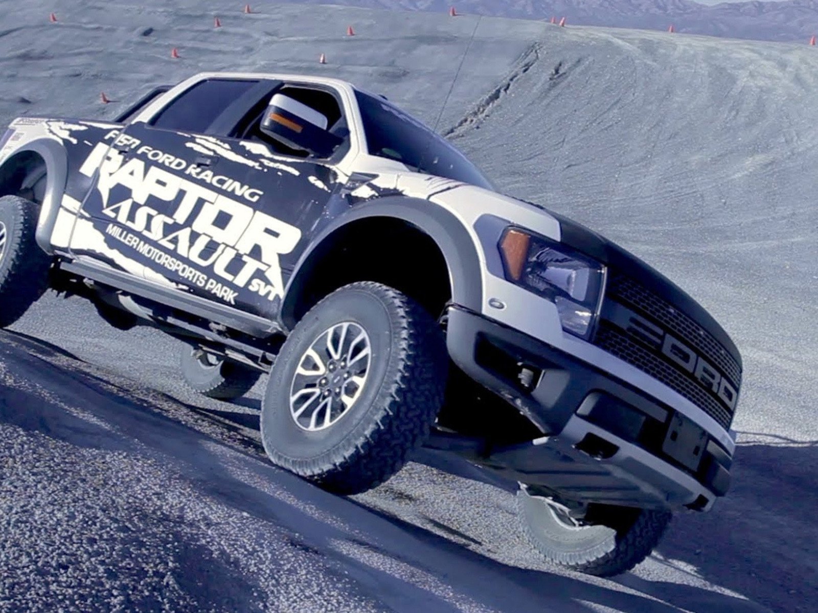 Watch Wide Open Throttle - Season 4 | Prime Video