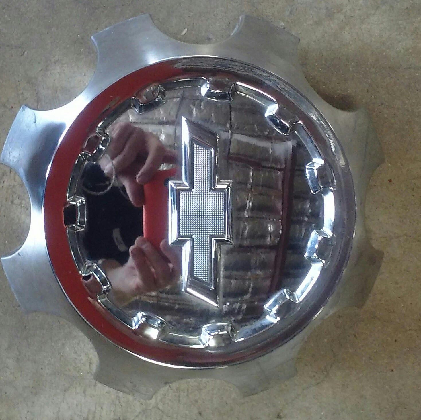 Wheels, Tires & Parts Chevrolet Chrome OEM Center Cap P/N 20942001 ...