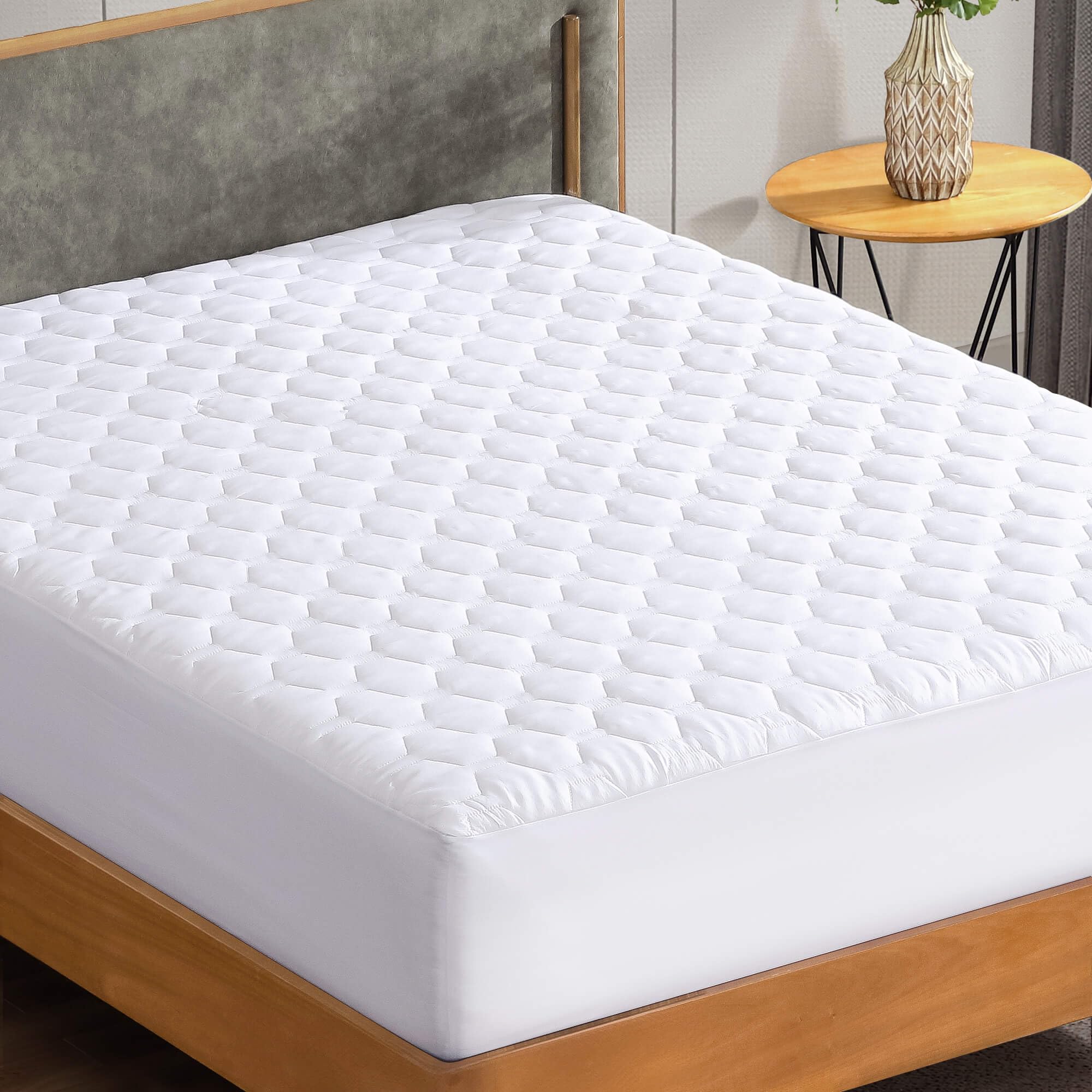 The Grand Hotel Collection Cot (33 X 75) Size Hybrid Mattress Protector ...