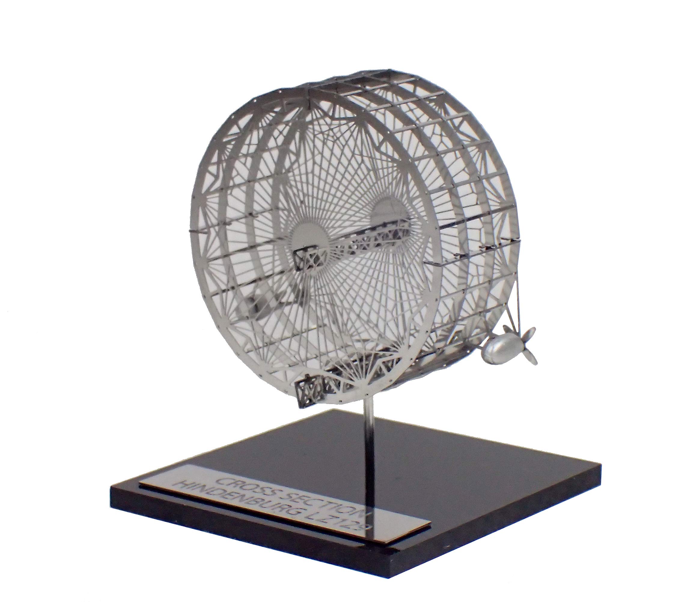 AEROBASE Cross Section Of The Hindenburg LZ129 Model Kit - Made In ...