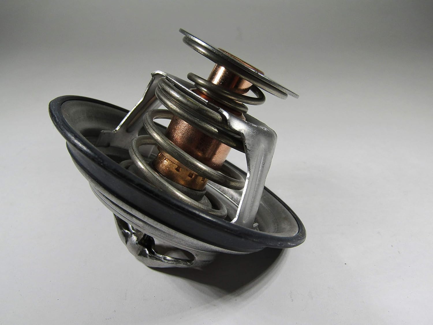 Amazon.com: Genuine Cummins 5273379 THERMOSTAT: Automotive