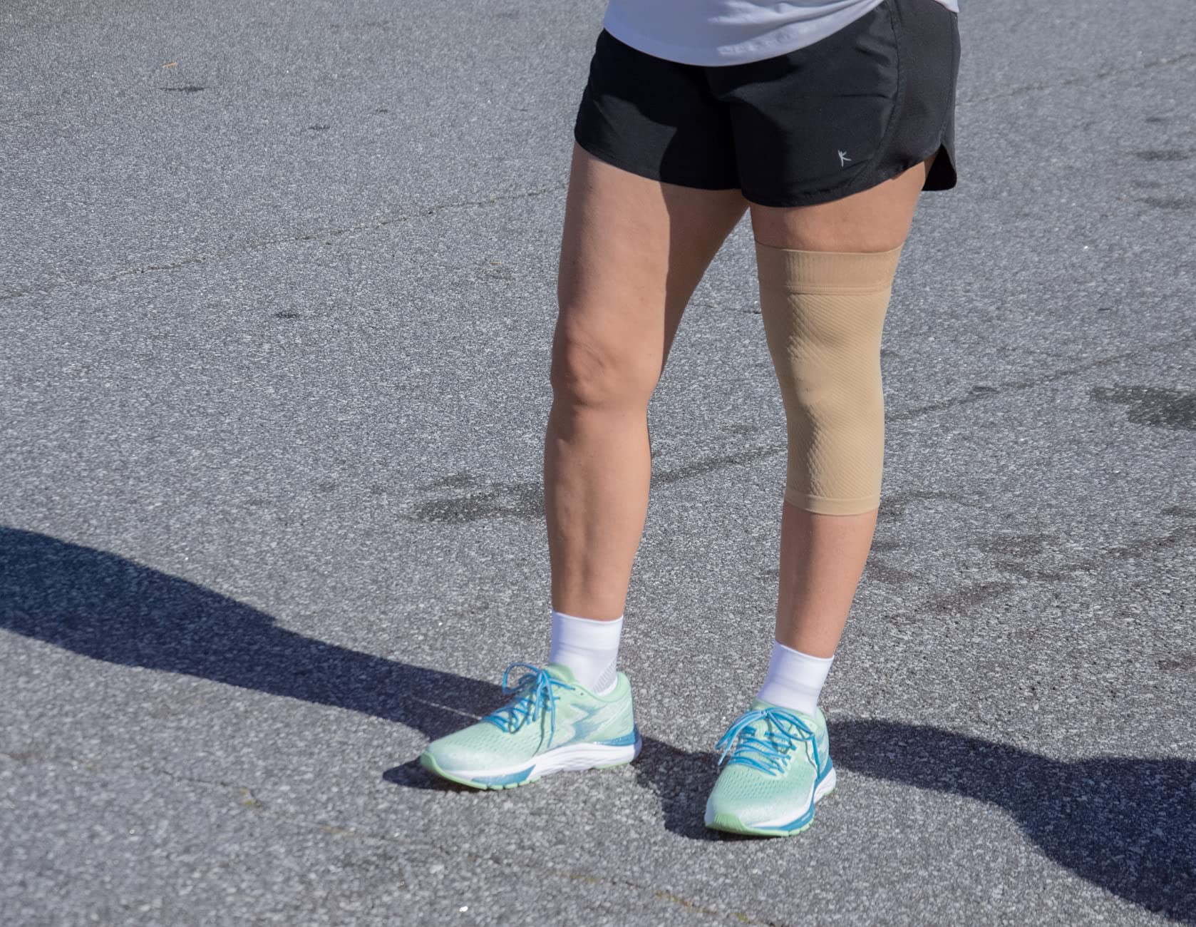 Mua OrthoSleeve Compression Knee Brace/Sleeve for ACL, MCL, Injury ...