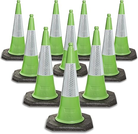 Pack of 10 Green Traffic cones 750mm by innovatus: Amazon.co.uk: DIY ...