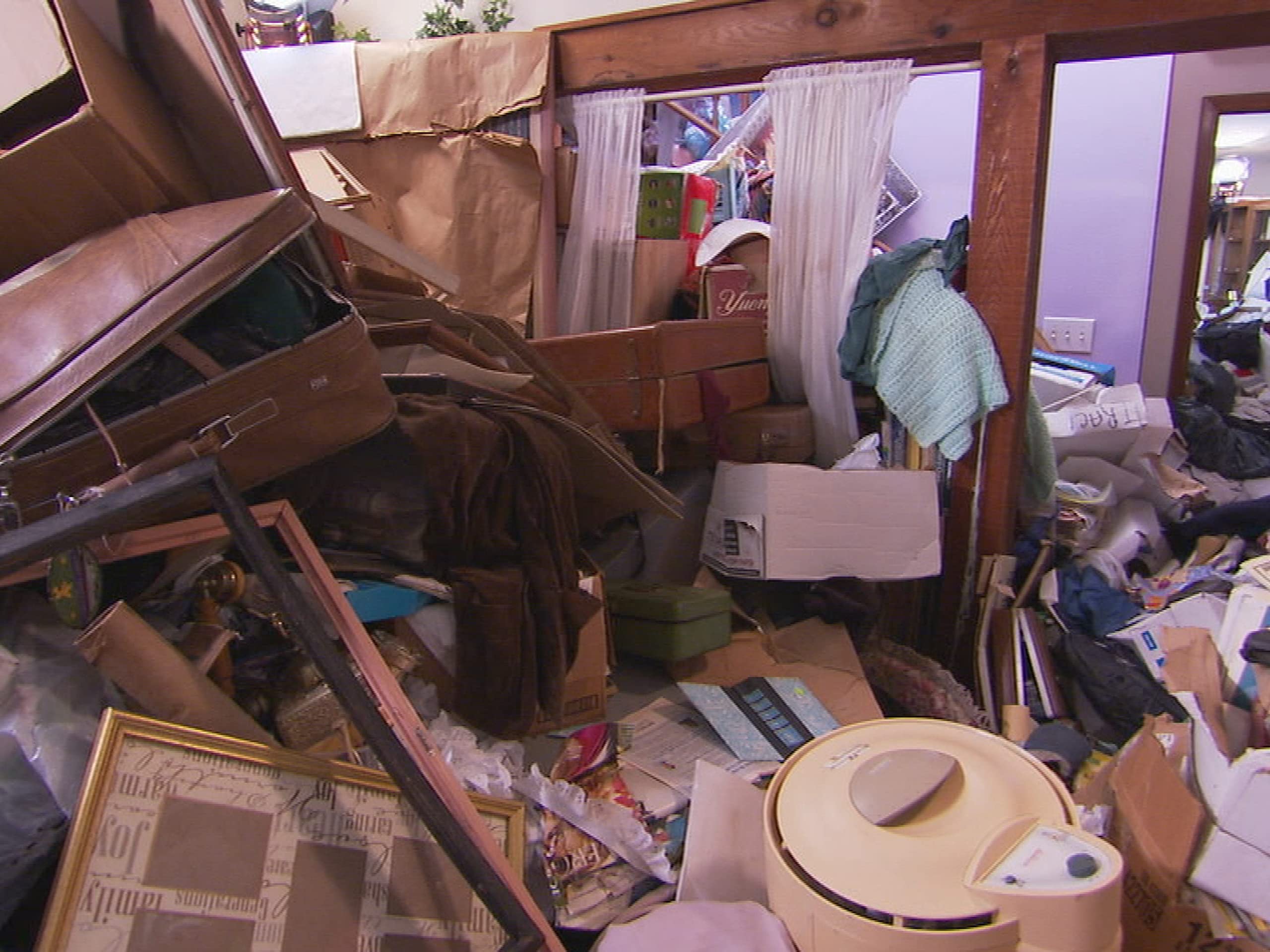 Watch Hoarding: Buried Alive - Season 3 | Prime Video