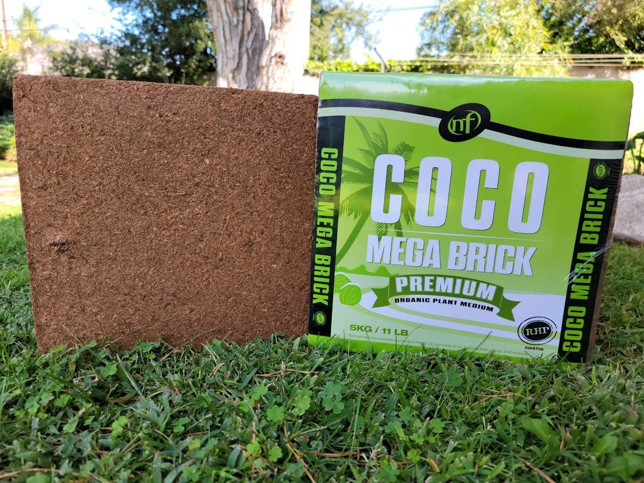 Mua Coco Coir Mega Brick Organic Coconut Coir 11 Pound Coco Fiber ...