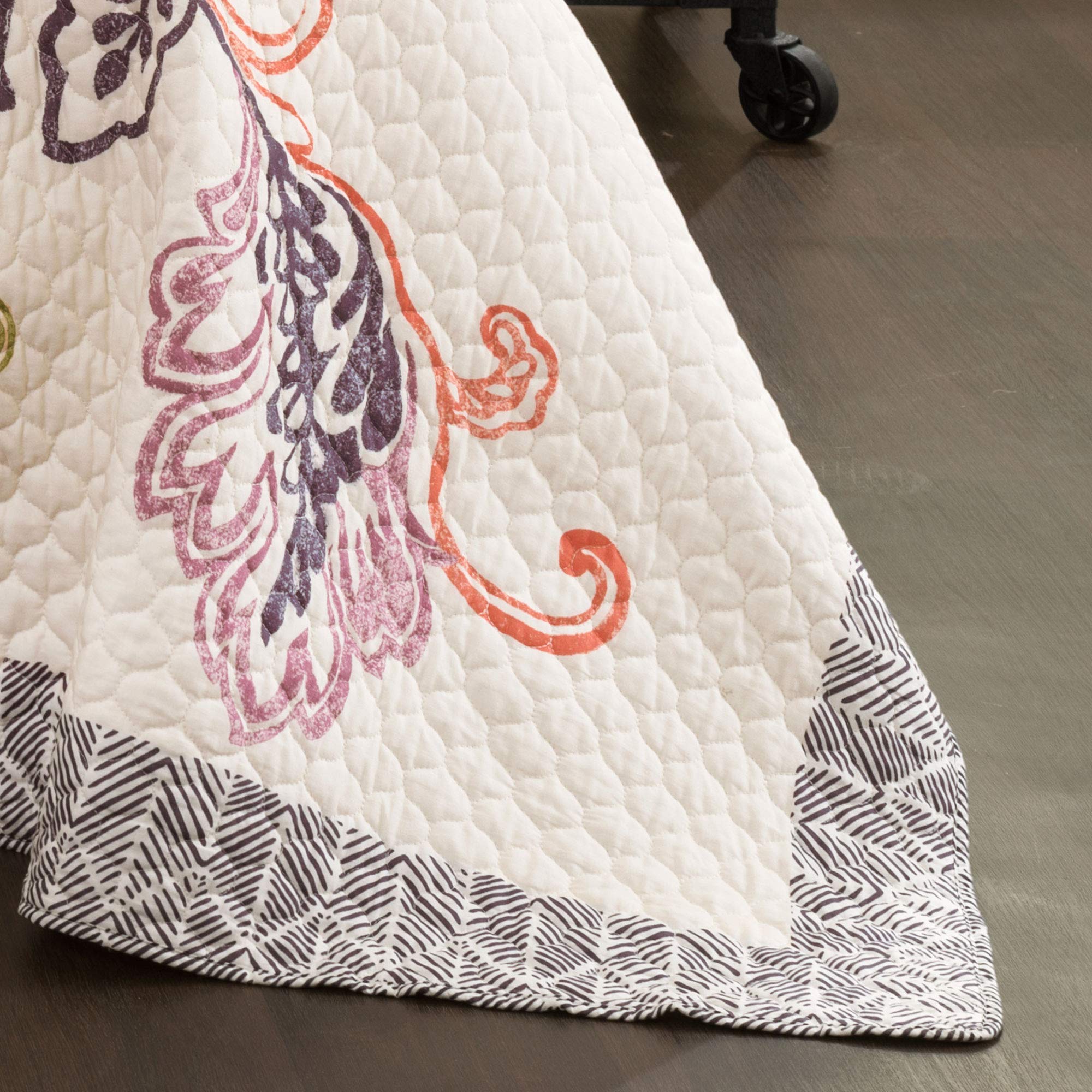 Lush Decor Aster Quilt Flower Pattern Reversible Coral and Navy 3 Piece ...