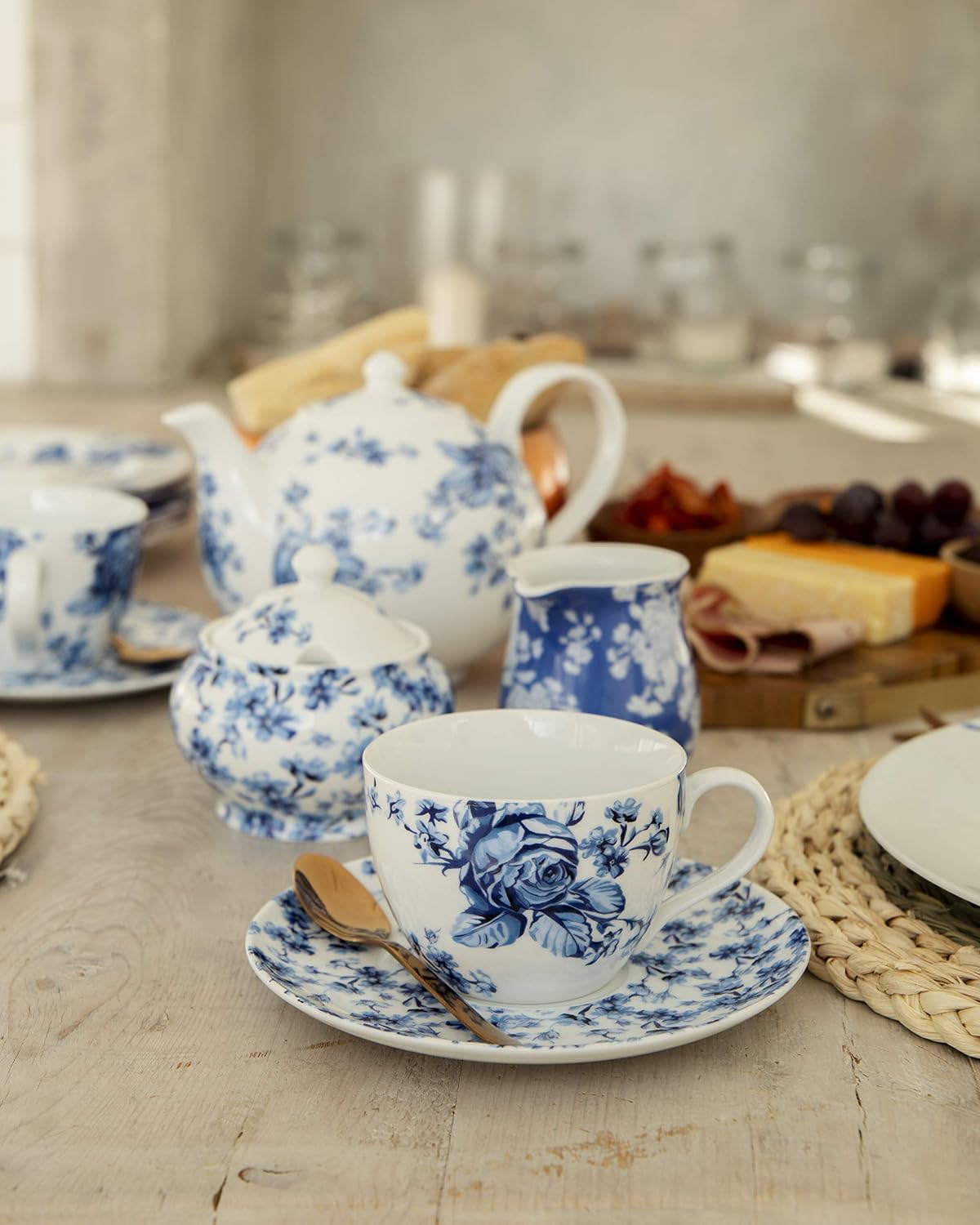 Mikasa Hampton Tea Cup and Saucer Set in Gift Box, Porcelain, White ...