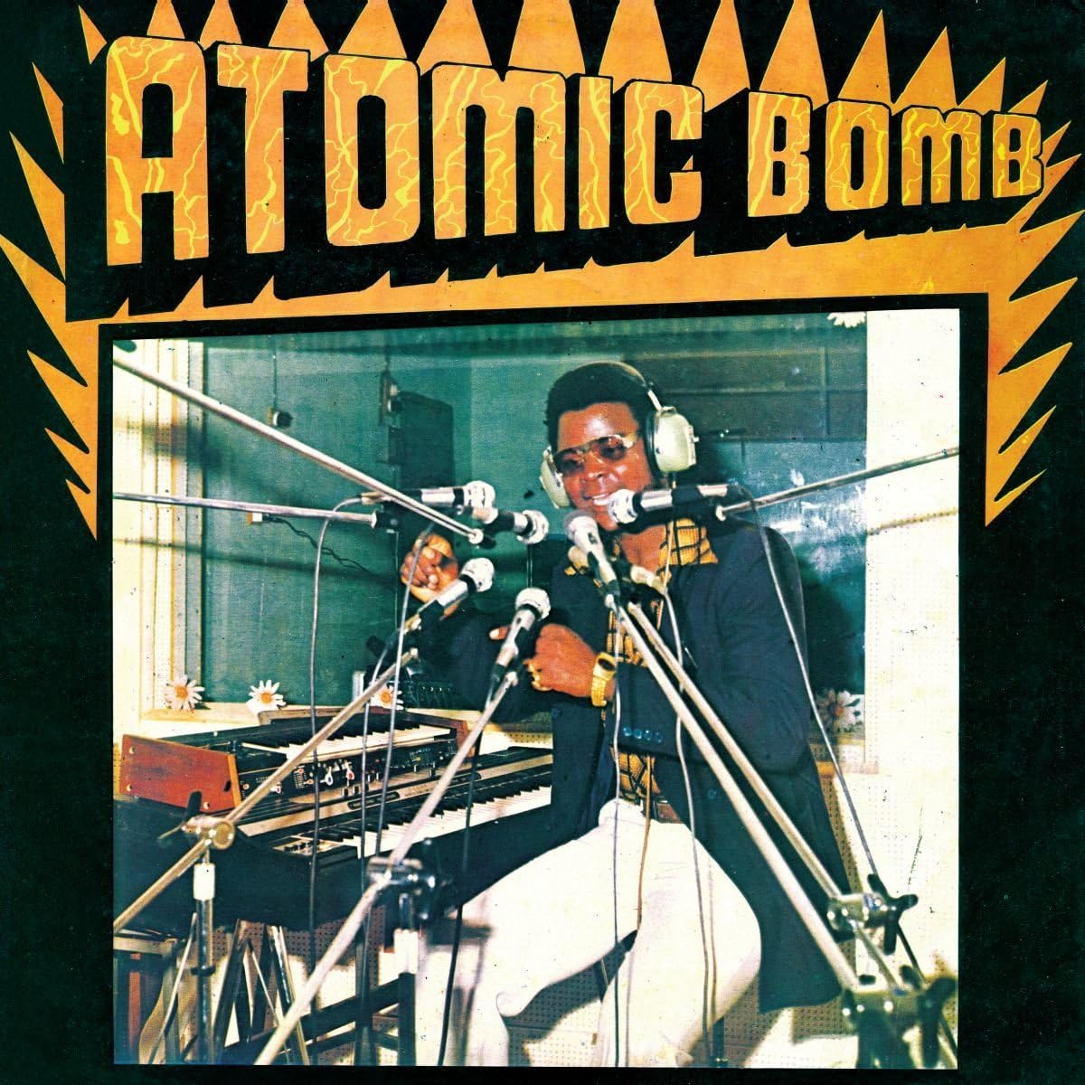 ATOMIC BOMB [VINYL]: Amazon.co.uk: Music