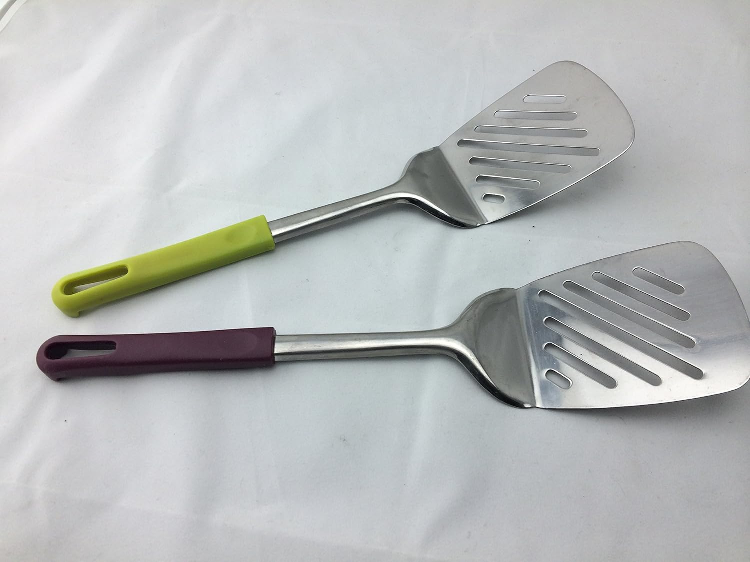 FACKELMANN Pfannenwender Black, Edelstahl, schwarz/Silber, 33 x 8 x 5 ...