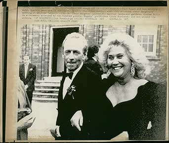 Amazon.com: Vintage photo of Actor Paul Hogan with his ex-wife Noelene ...