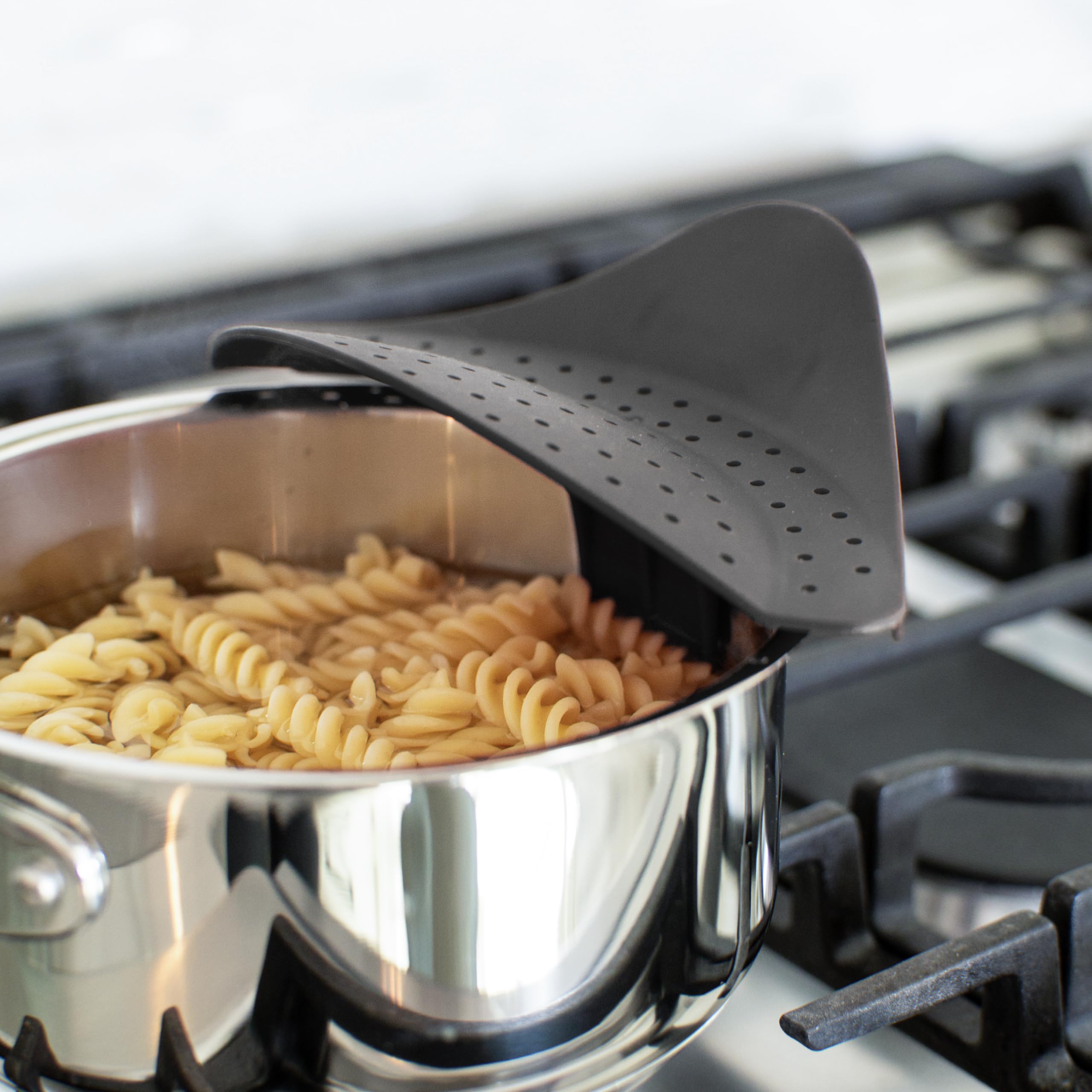 Mua Chef's Planet Strainer - Pasta Strainer, Strainers for Kitchen ...