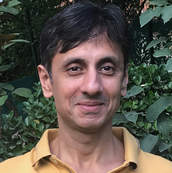 Pointers from Ramesh Balsekar: Gautam Sachdeva: 9788188479320: Amazon ...