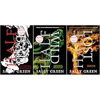 Amazon.com: Half Bad (The Half Bad Trilogy): 9780147511461: Green ...