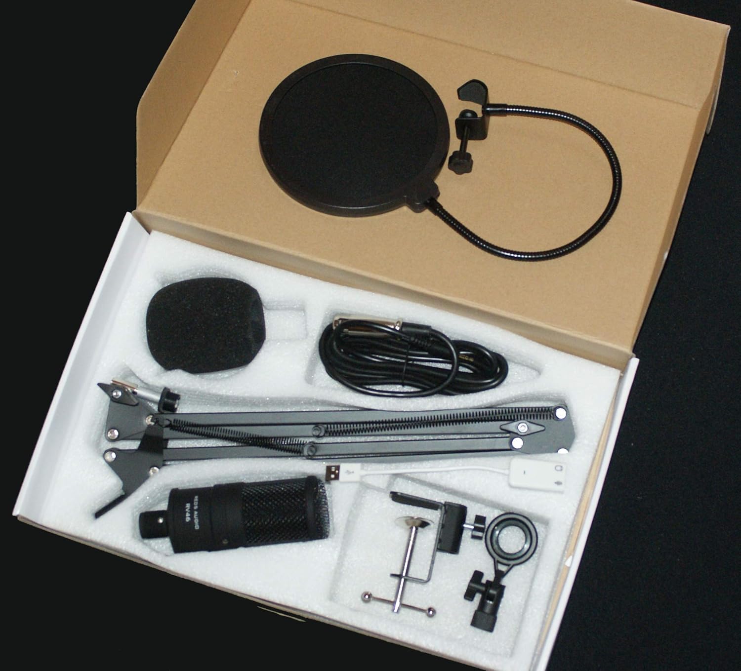 Red5 Audio RV46 Studio Condenser Microphone Set – Recording Starter ...