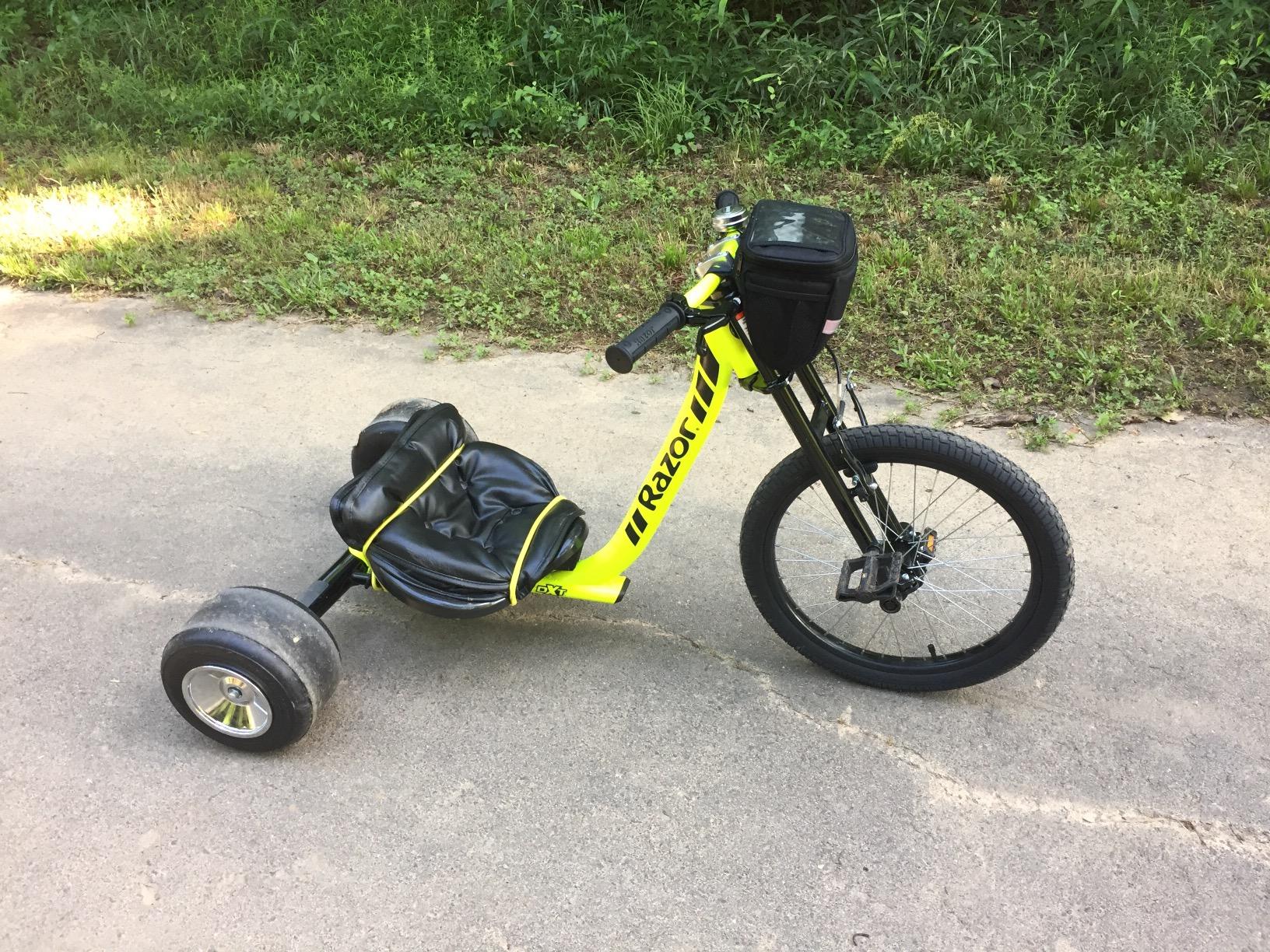 $27/mo - Finance Razor DXT Drift Trike Yellow, One Size