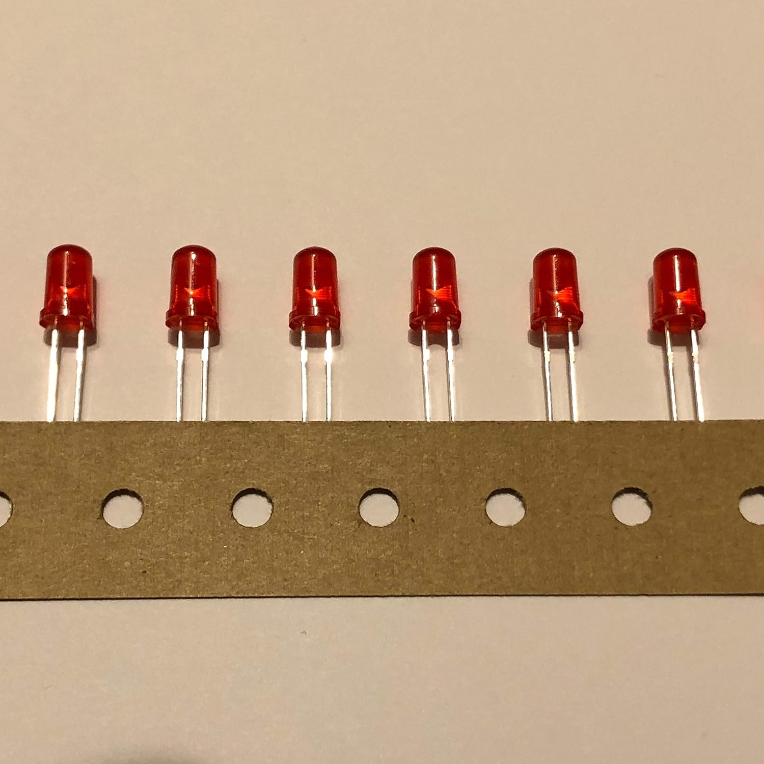 Lumetheus LEDs 5 mm Colour red Extra Super Bright 3000 mcd 25 Pieces 2 ...