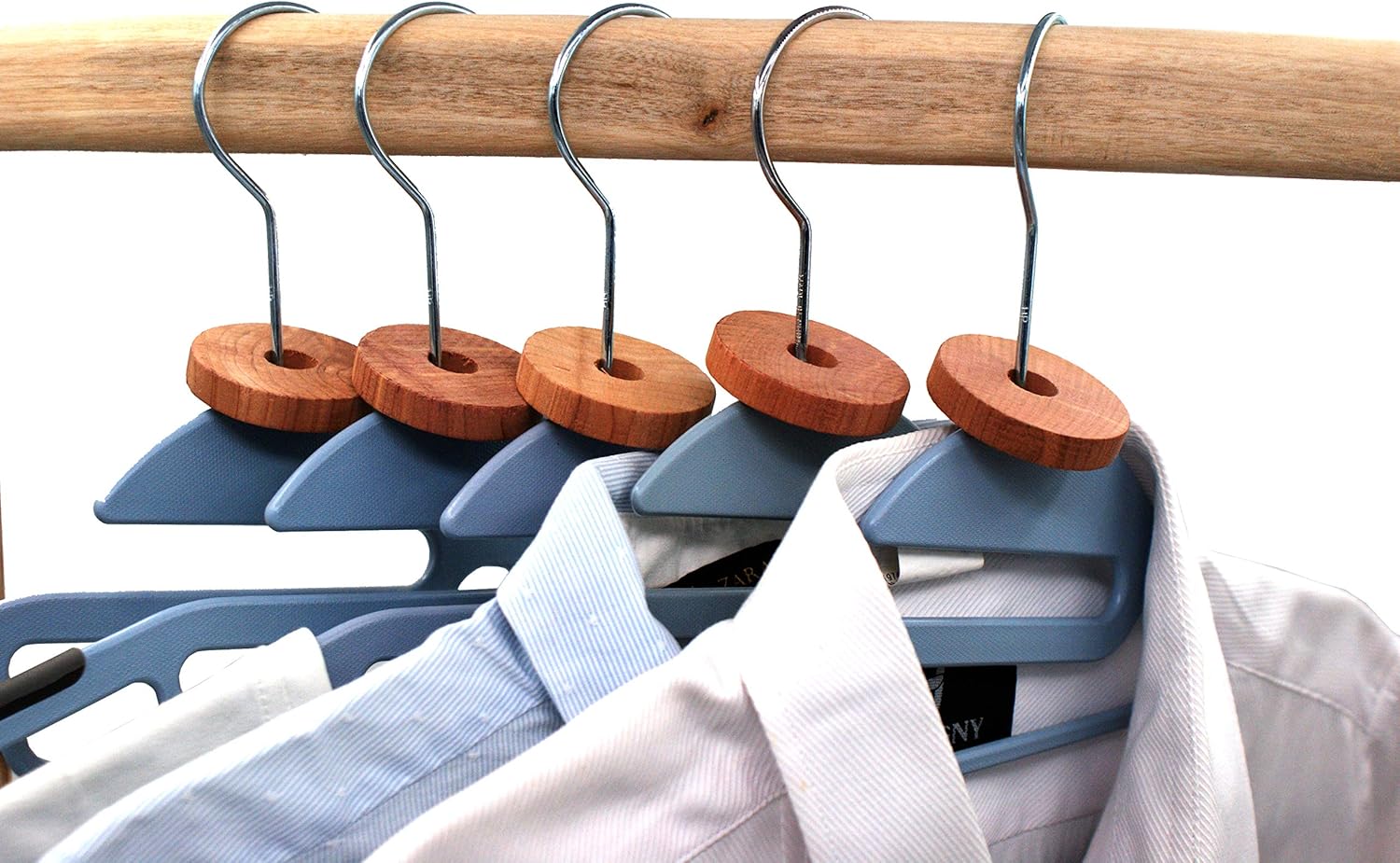 Yizhet 40 Pieces Cedar Wood Repellent Moth Insect Wardrobes Drawers ...