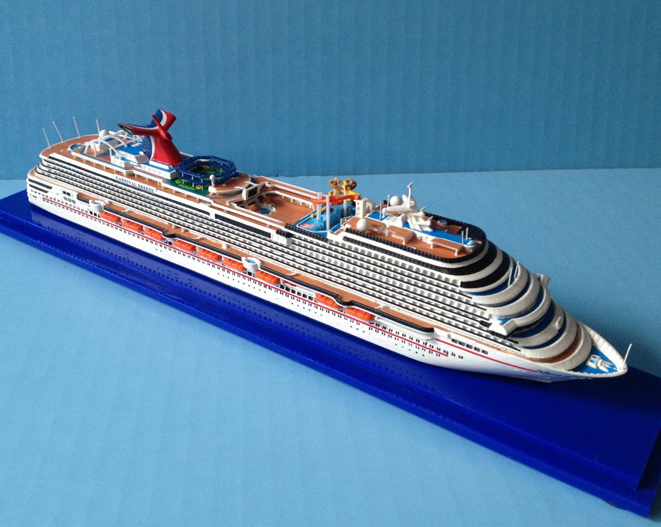Buy Carnival Breeze Cruise Ship Model in 1:1250 Scale, Collector's ...