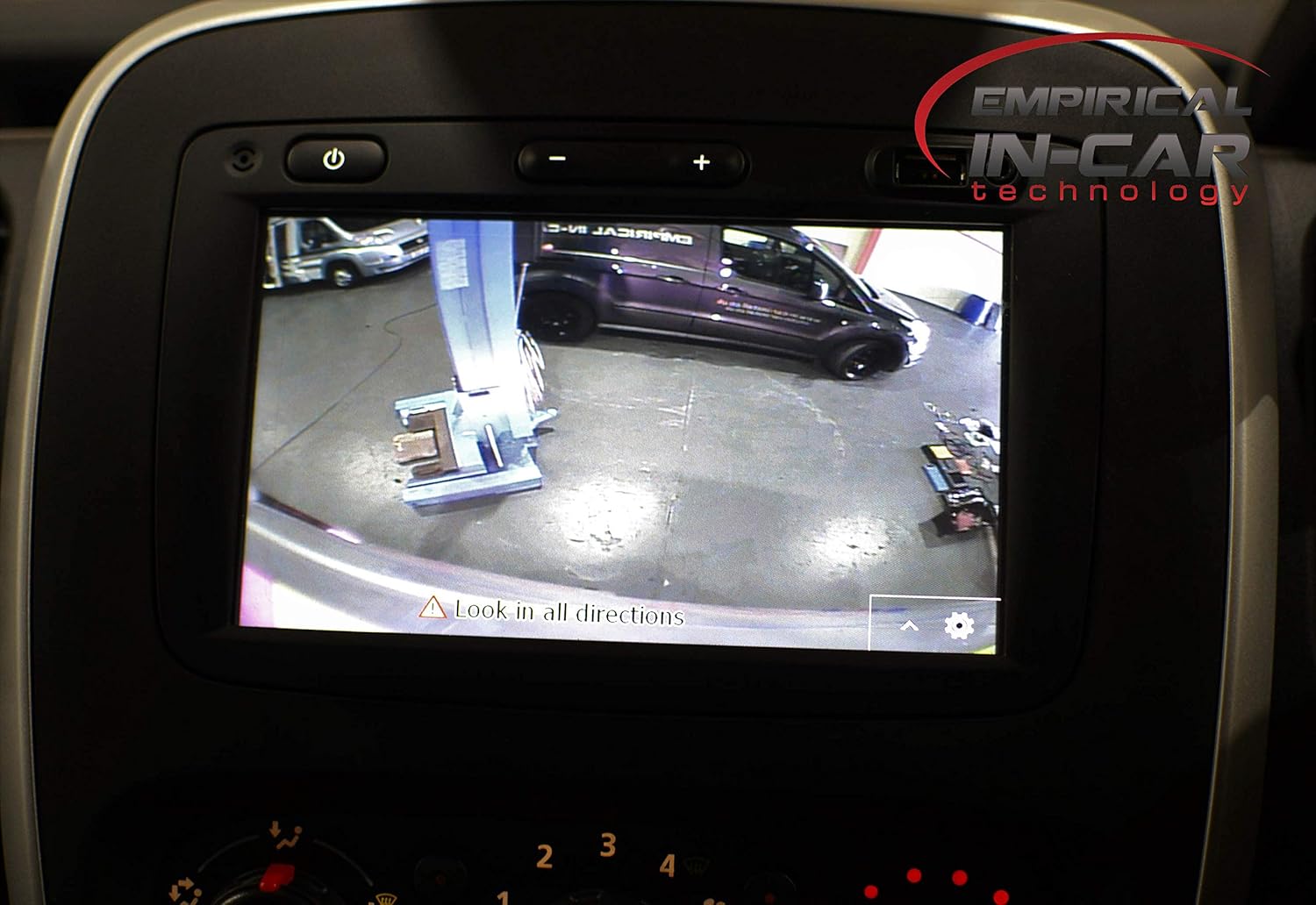 Reverse Reversing Camera for Renault Trafic: Amazon.co.uk: Electronics