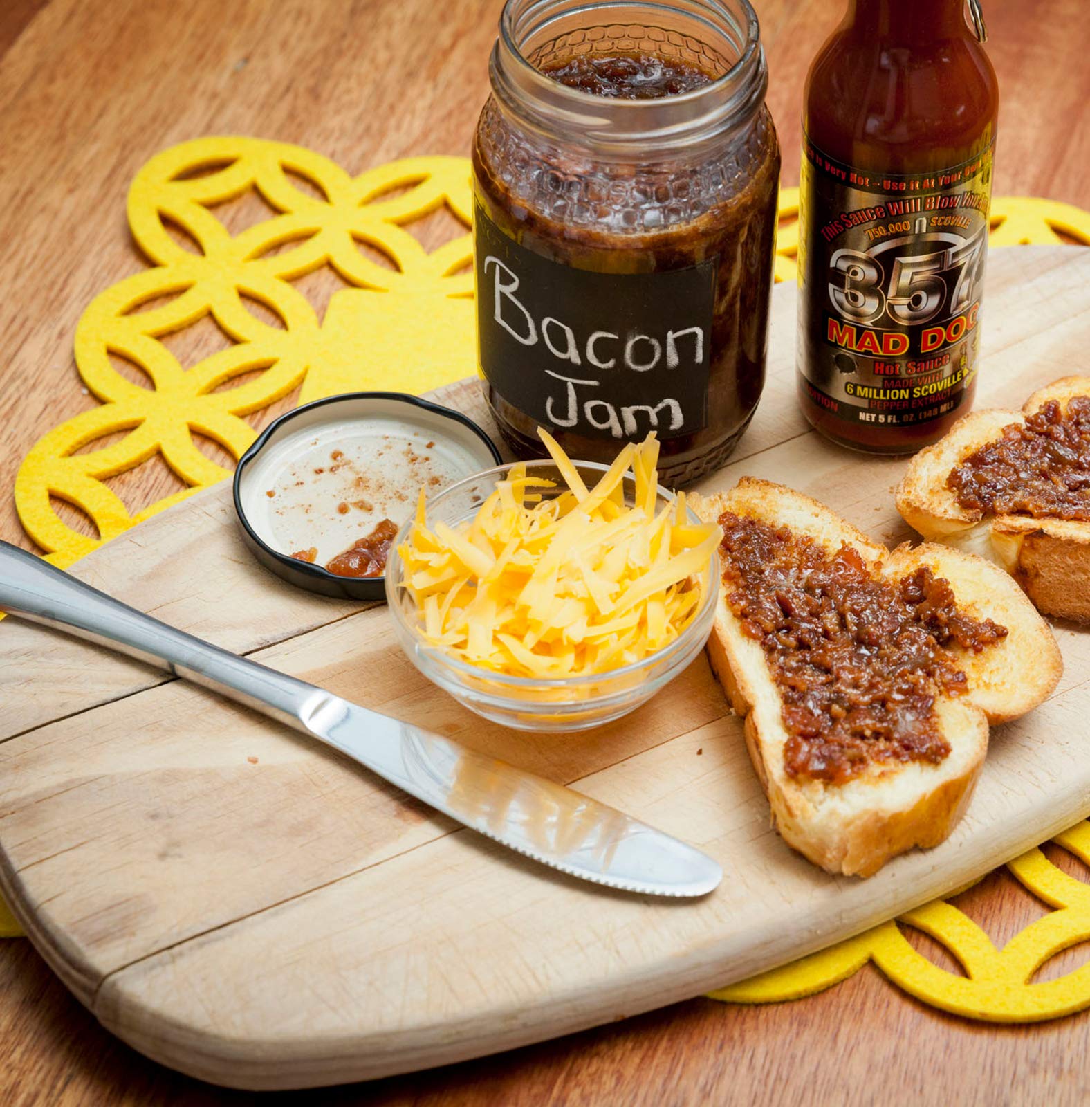 Mua Mad Dog 357 Silver Collector's Edition Hot Sauce with Bullet Key ...