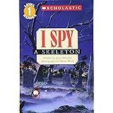 Amazon.com: Scholastic Reader Level 1: I Spy I Love You: 9780545125130 ...