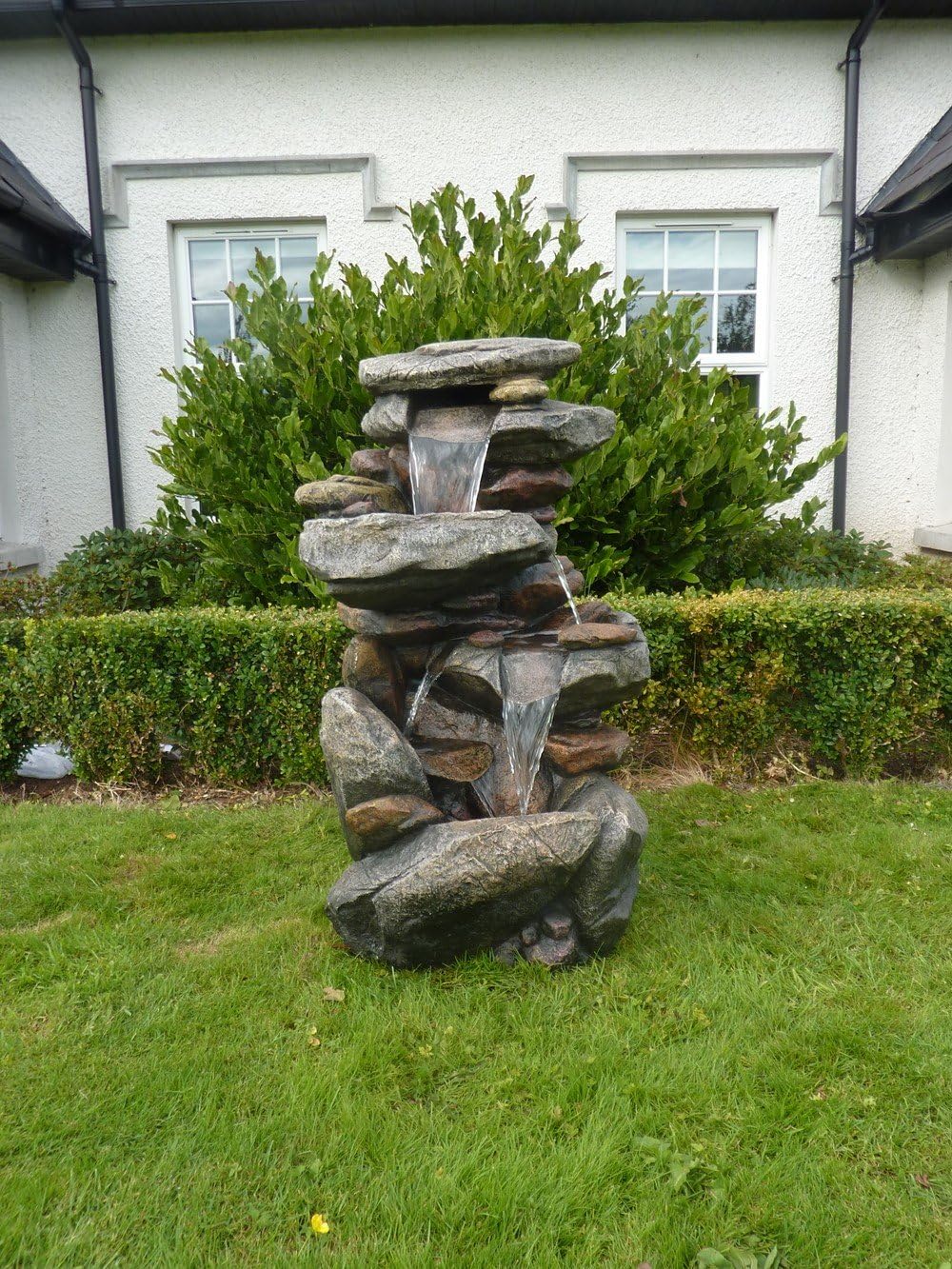 Five Fall Boulder Water Feature With Lights: Amazon.co.uk: Garden ...