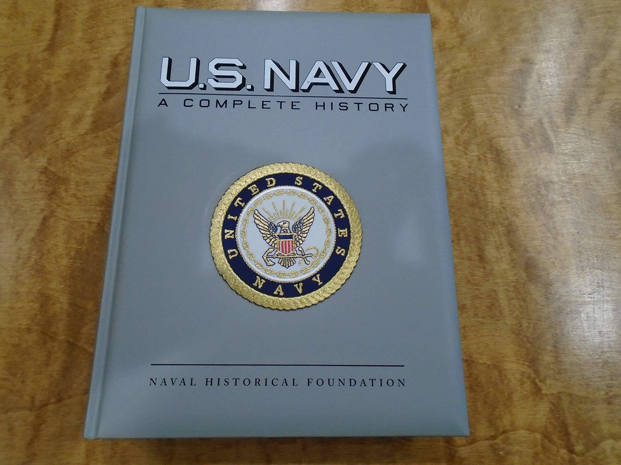 Mua U.S. Navy, a Complete History (U.S. Military Series) U.S. Navy, a ...