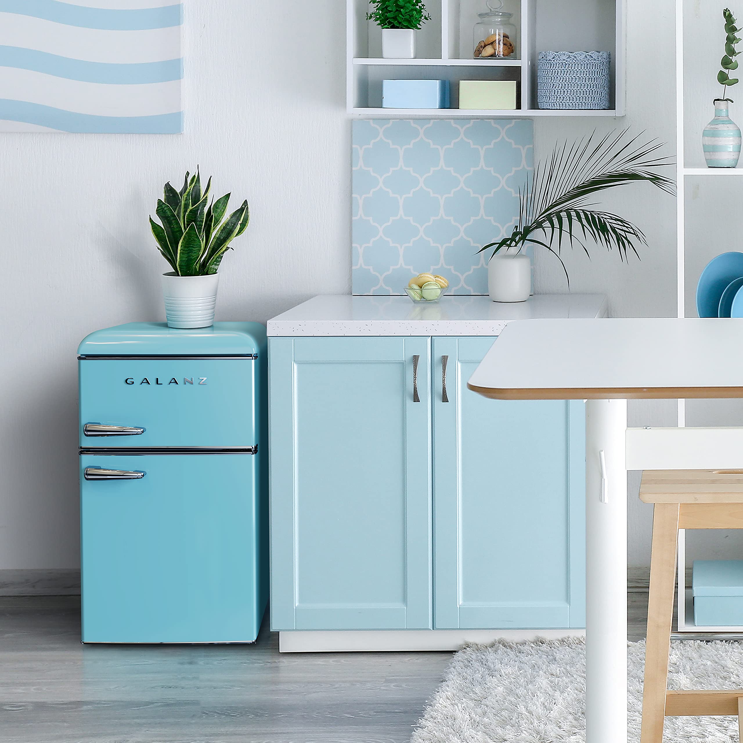 Mua Galanz Retro Compact Refrigerator with Freezer, Mini Fridge with ...