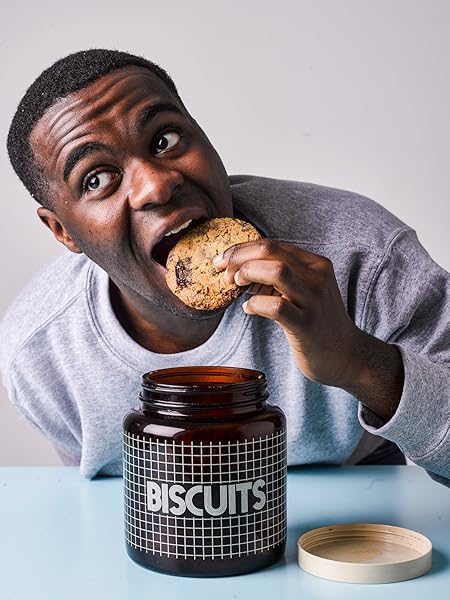 Liam Charles Cheeky Treats: Includes recipes from the new Liam Bakes TV show on Channel 4 ...