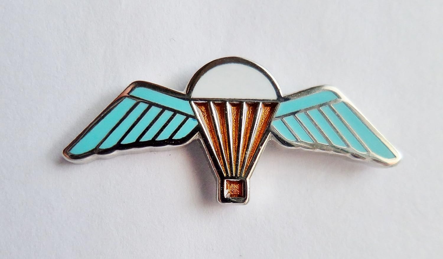 British Army Parachute Regiment Blue Pin Badge - MOD Approved: Amazon ...