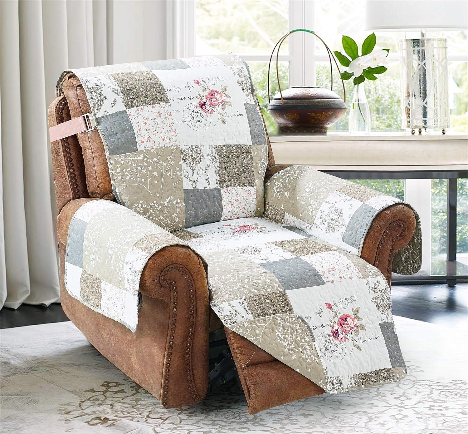 Amazon.com: Brilliant Sunshine Rose and Toile Patchwork, Reversible ...