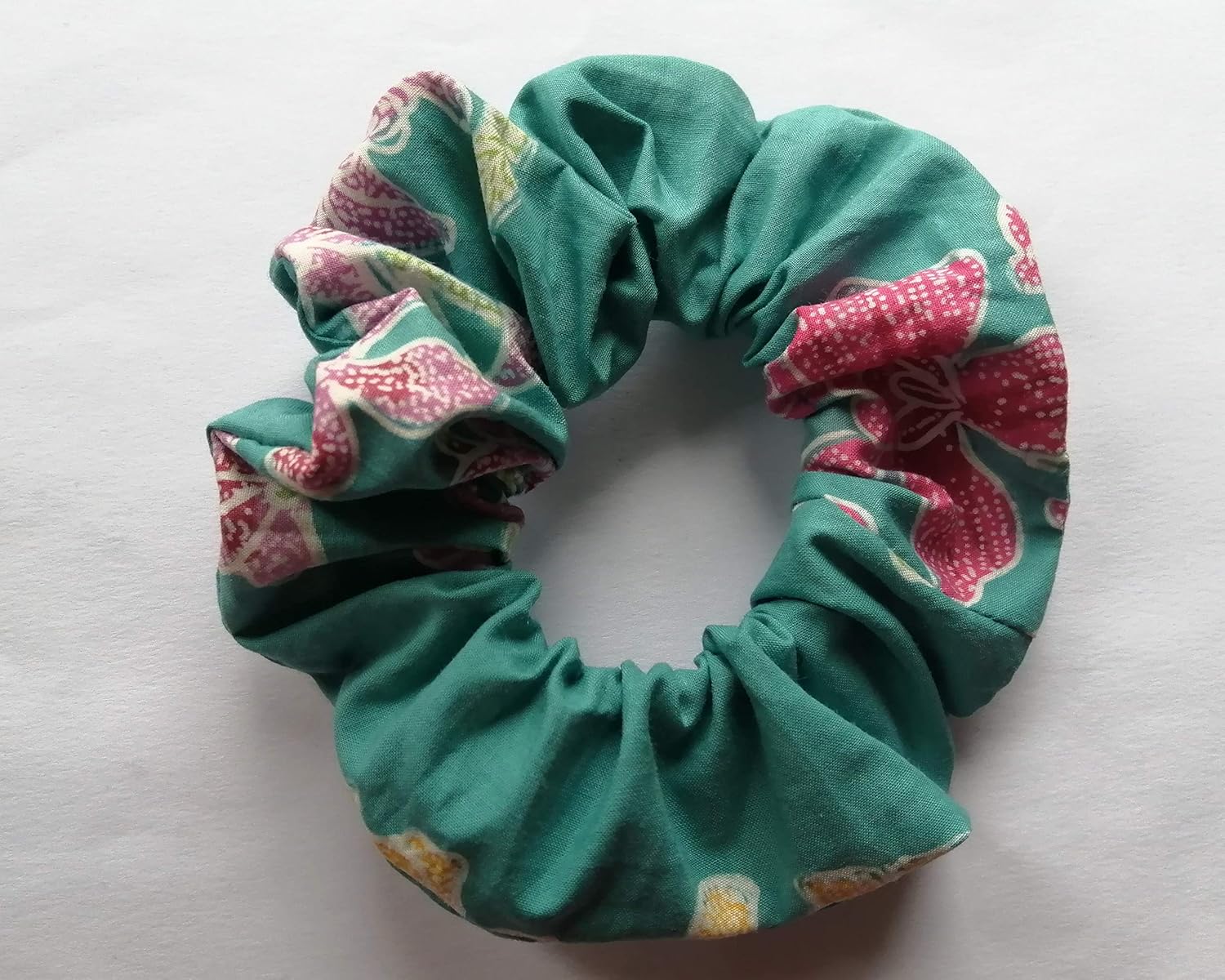 Turquoise batik scrunchie: Amazon.co.uk: Handmade
