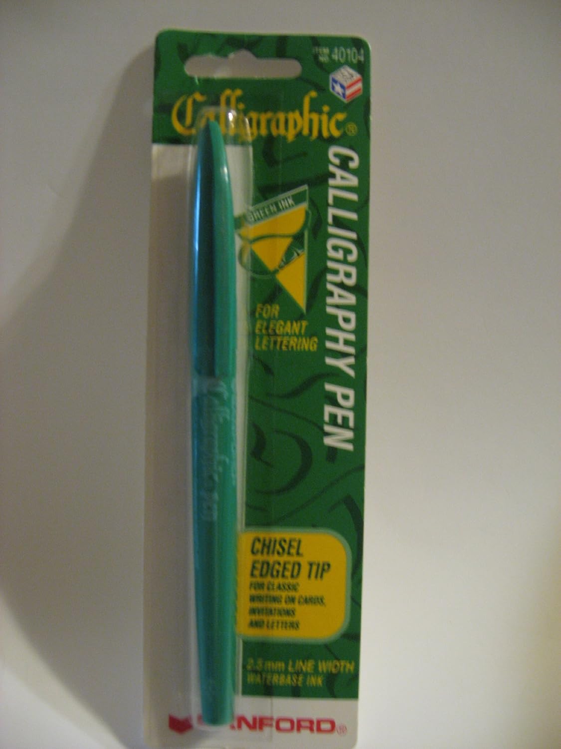 Sanford Chisel Edged Tip Calligraphy Pen-green: Amazon.co.uk: Office ...
