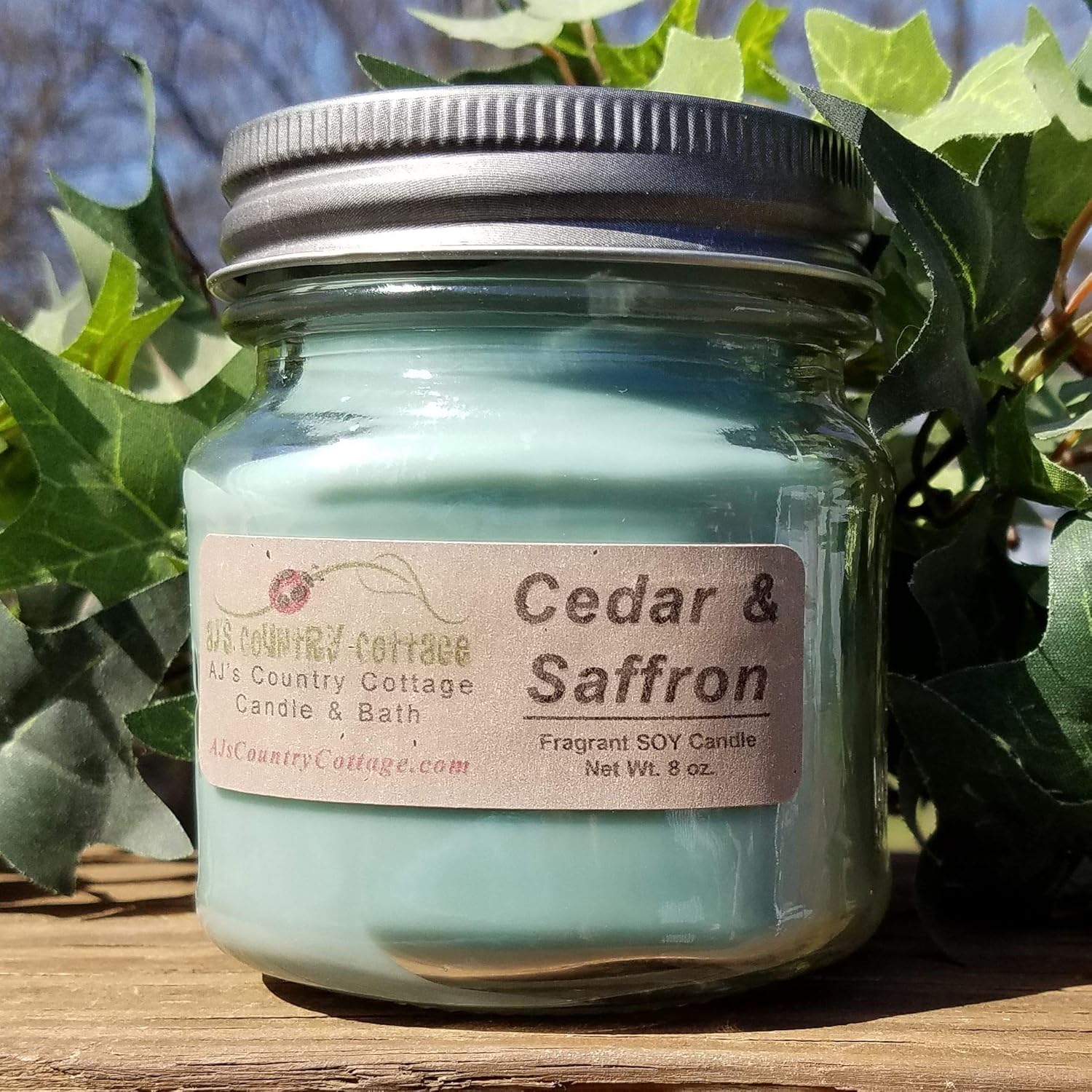 Amazon.com: Cedar and Saffron Soy Candle - Scented Candles, Sandalwood ...