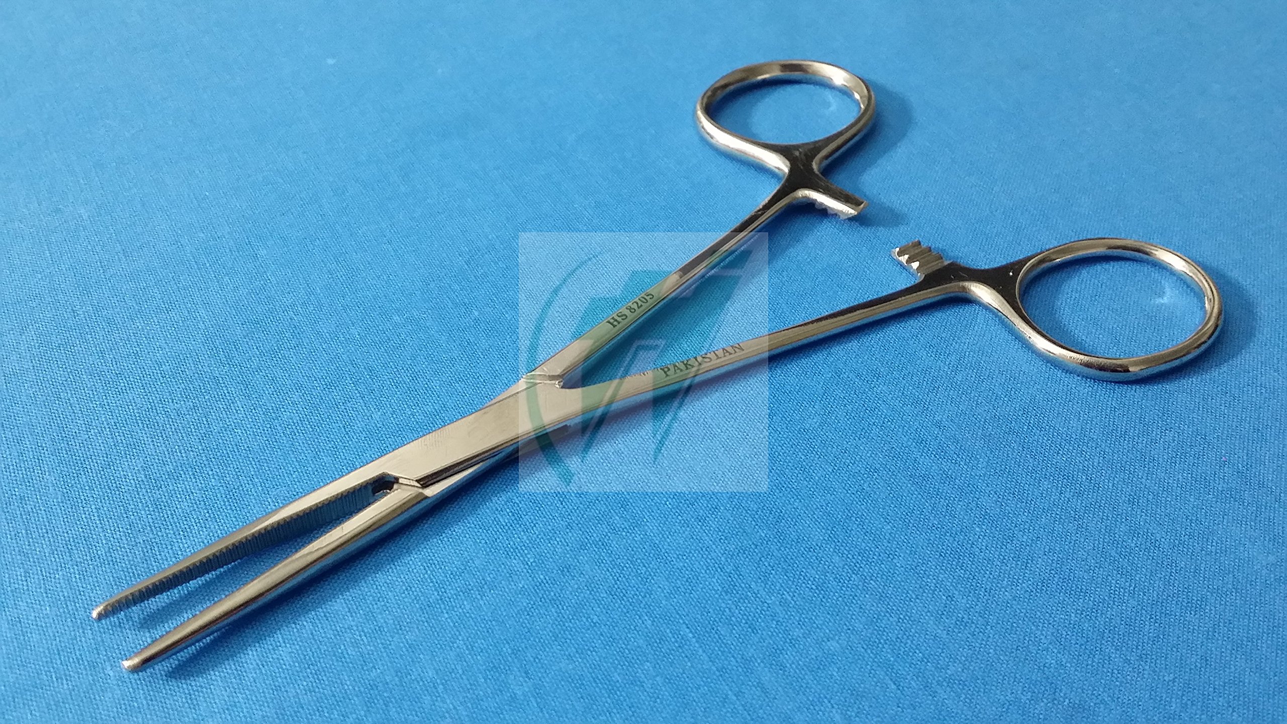 Amazon.com: STAINLESS STEEL CRILE FORCEPS 5.5" CURVED PREMIUM GRADE AUTOCLAVABLE (HTI BRAND ...