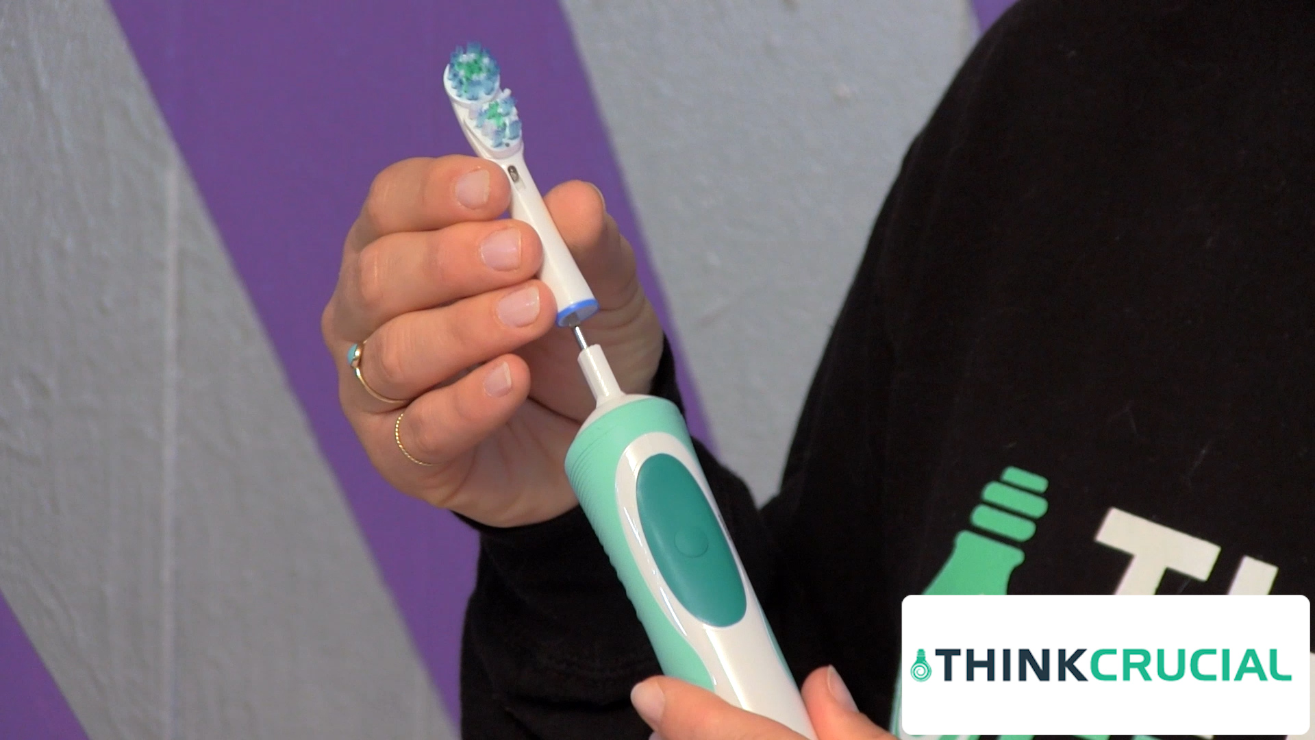 Watch How to Install Your Replacement Oral-B Toothbrush Heads on Amazon ...