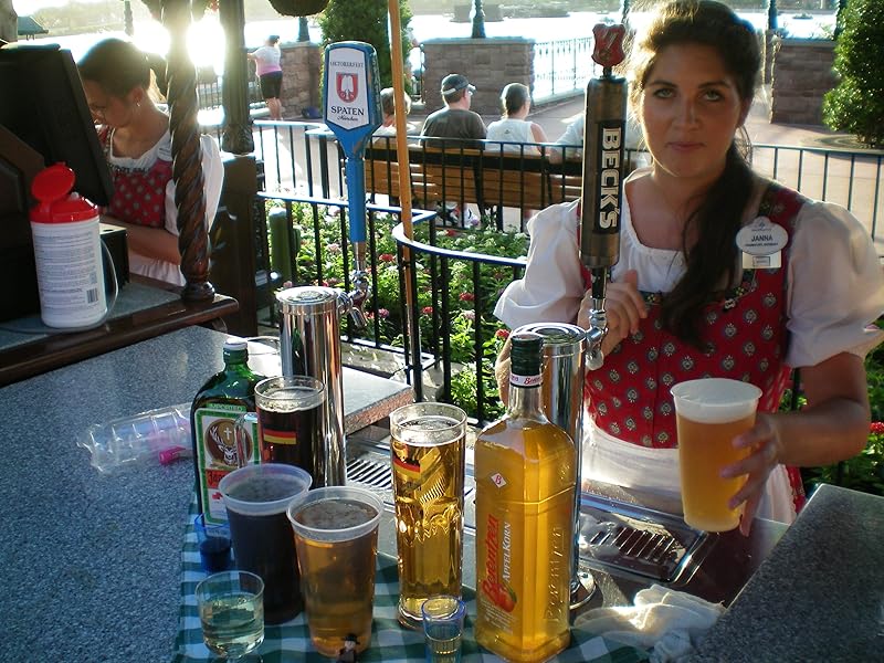 The Complete Guide to runDisney: Disneyland Edition: Schmidt ...