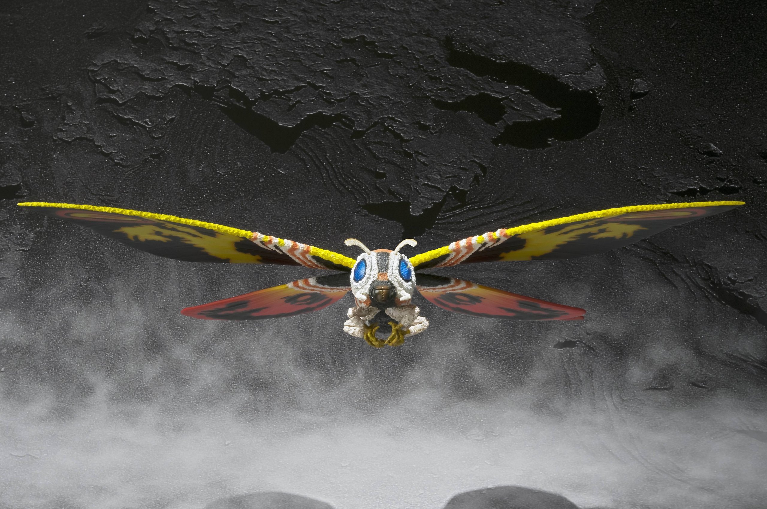 Mua TAMASHII NATIONS Bandai S.H. MonsterArts Mothra Action Figure trên ...