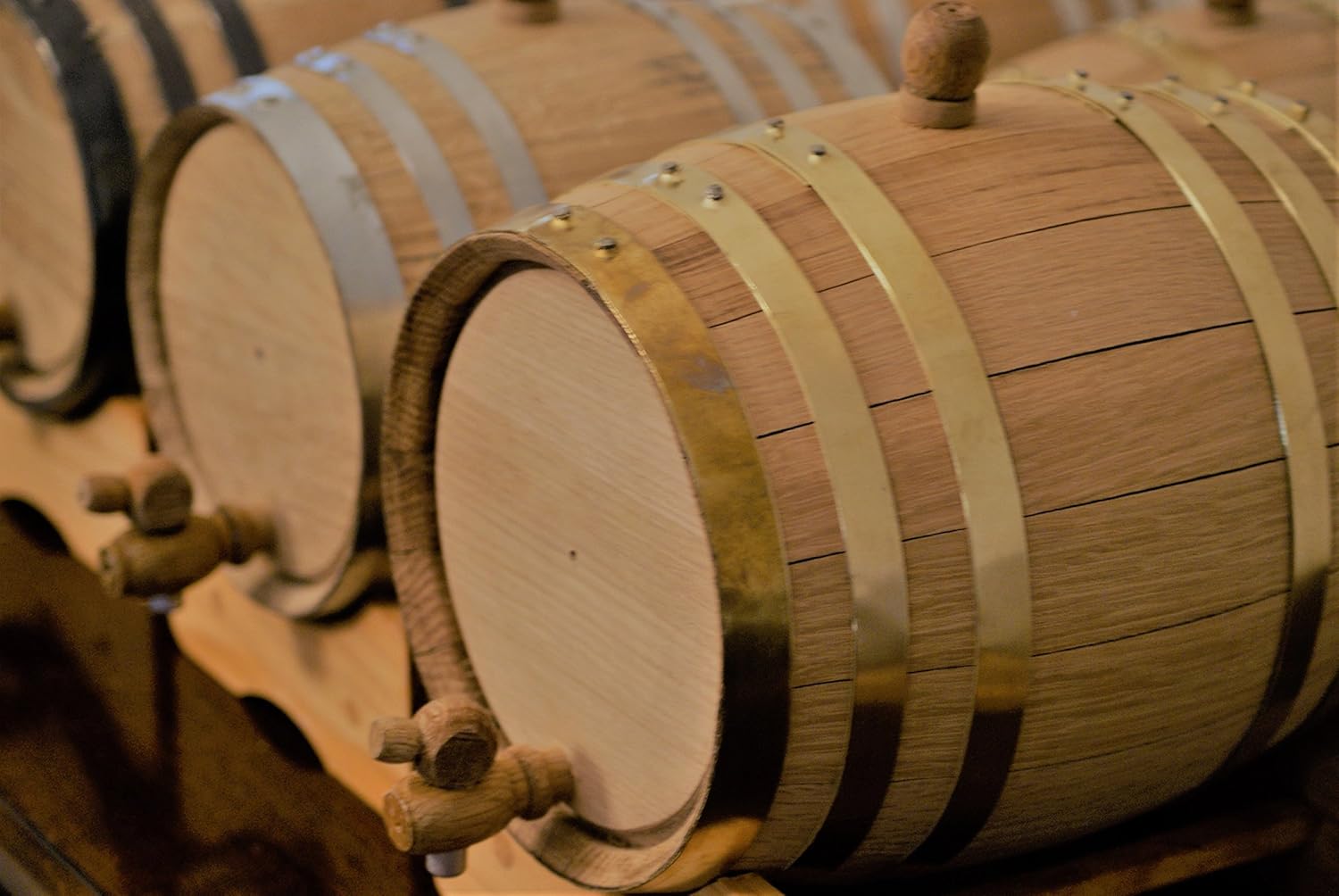 Amazon.com: American Oak Barrel - Polished Brass Hoops - 1 liter (1L ...