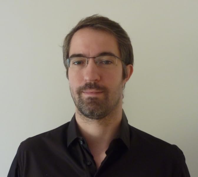 A Practical Guide to Social Media in Financial Services: Amazon.co.uk ...