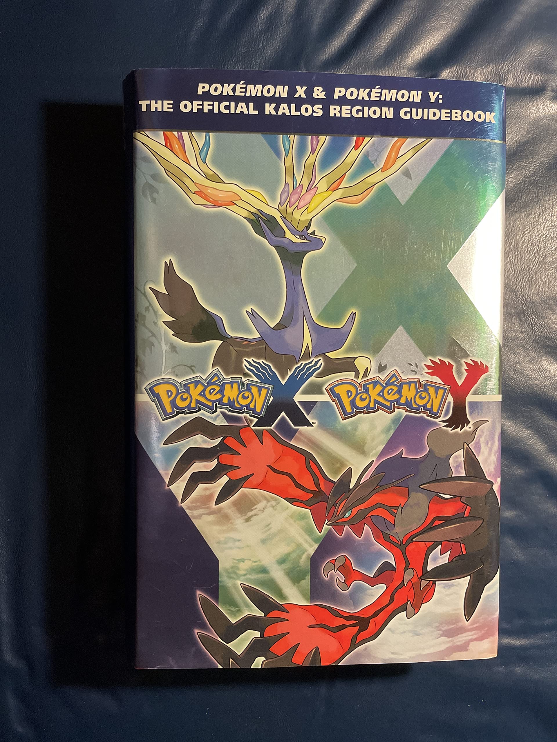 Mua Pokémon X & Pokémon Y: The Official Kalos Region Guidebook: The ...
