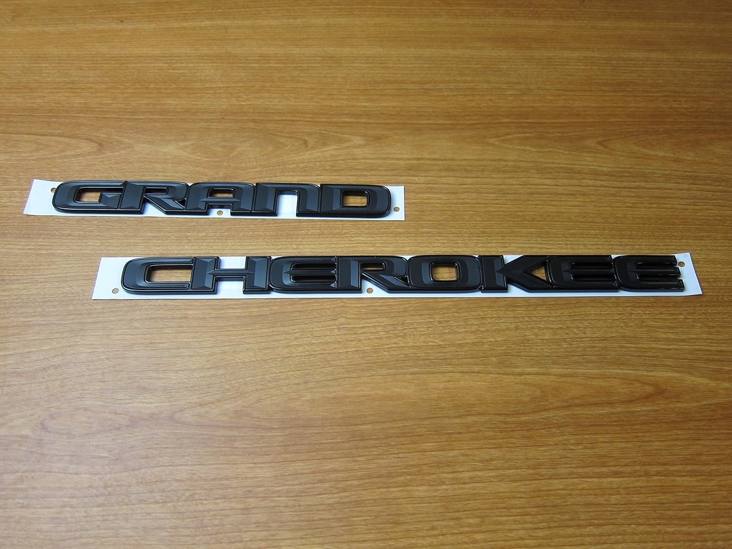 Grand & Cherokee Emblems for Jeep Grand Cherokees OEM, Emblems - Amazon ...