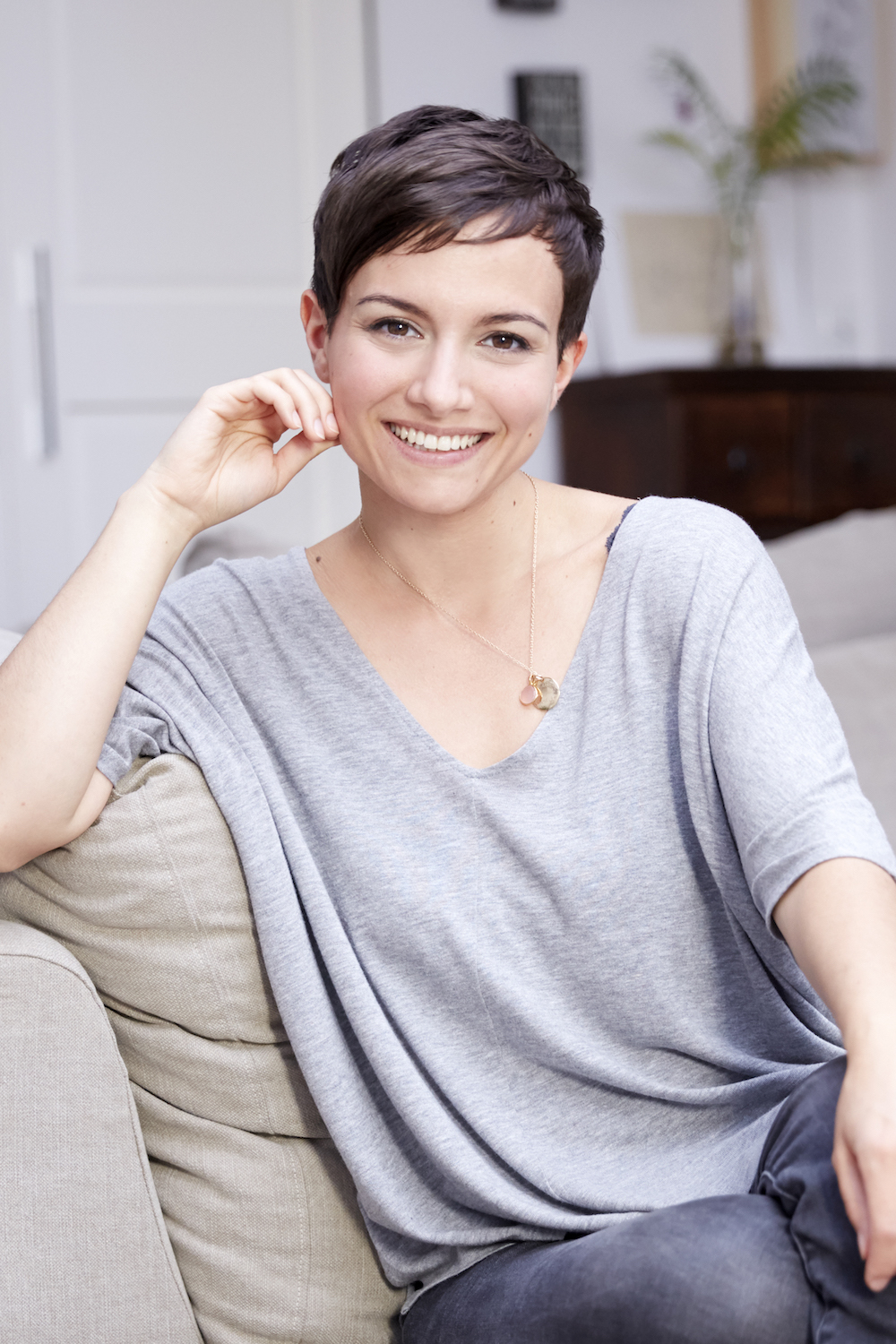 Jeannine Mik - Alle Hörbücher bei Audible.de