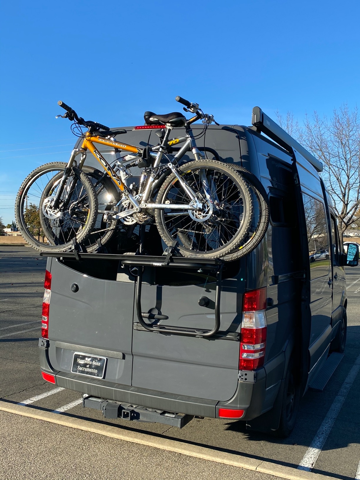 $25/mo - Finance Thule Elite Van XT Bike Rack | Buy Now, Pay Later
