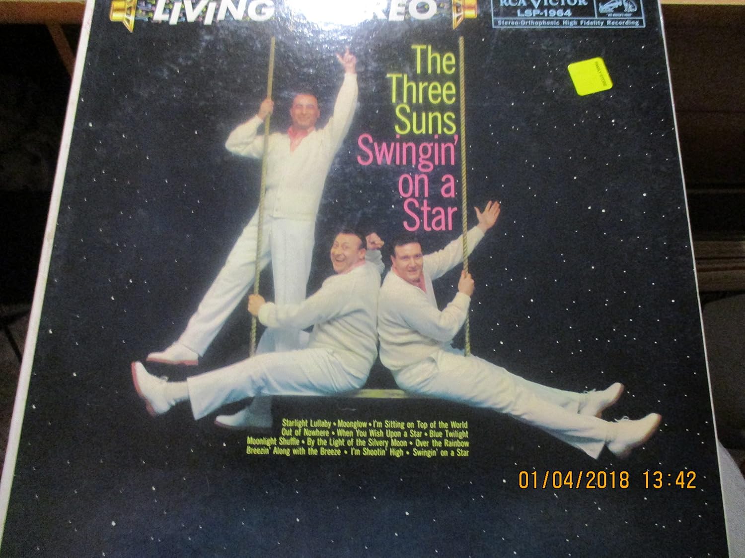 The Three Suns - The Three Suns Swingin' on a Star - Amazon.com Music