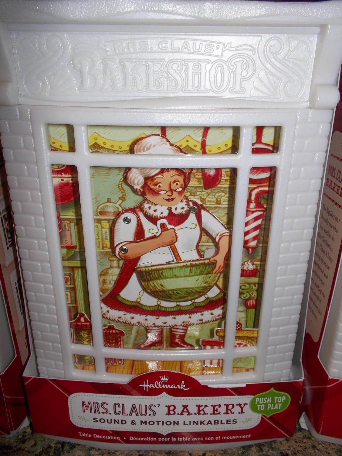 Amazon.com: Hallmark 2013 Christmas Sound & Motion LINKABLES, MRS ...