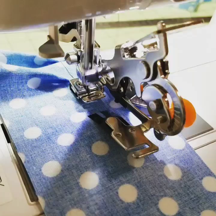 Amazon.com: HONEYSEW Ruffler Foot For Singer Brother Juki Low Shank ...