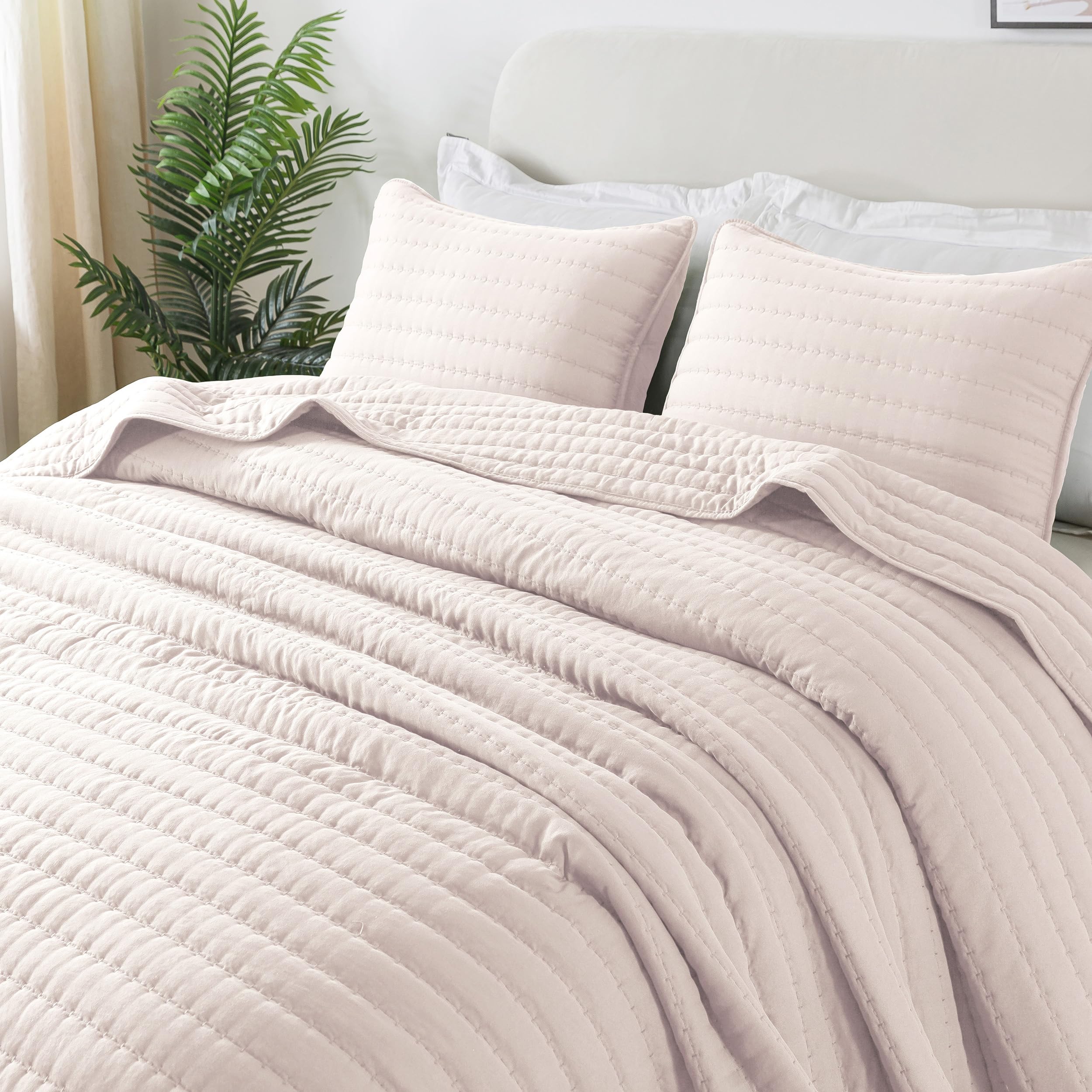 ROARINGWILD Pink Queen Size Quilt Bedding Sets with Pillow Shams ...